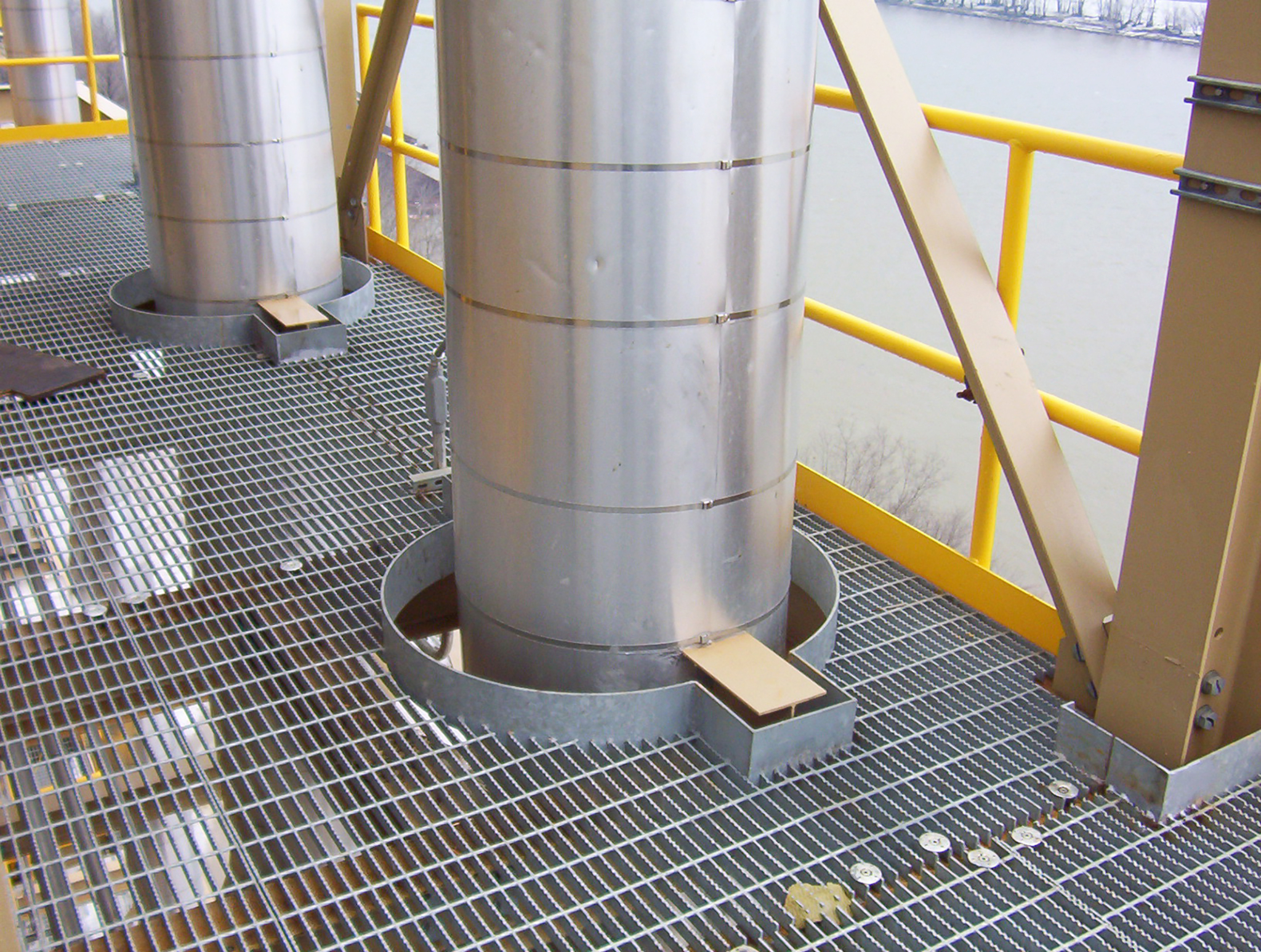 Press Welded Gratings - Oasis Metal Manufacturing LLC | Oasis Metal ...